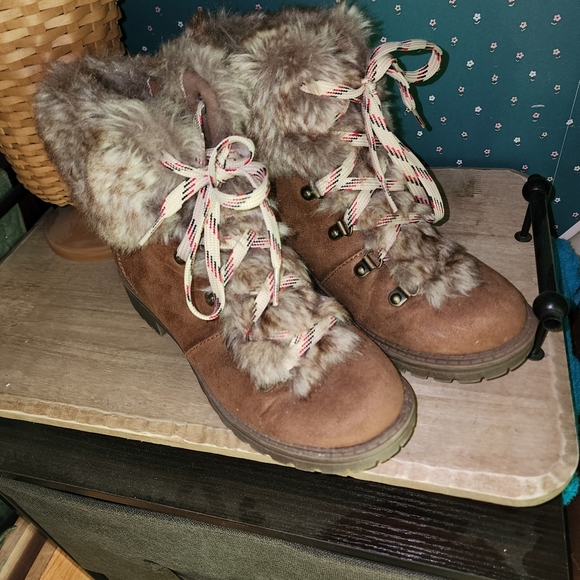Universal Thread | Shoes | Universal Thread Euc Womens Fur Lug Sole ...